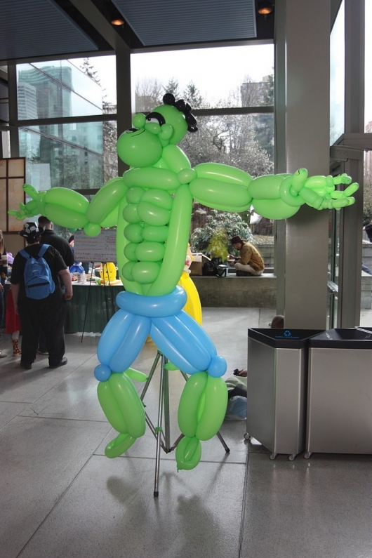 The Inflatable Hulk - Really funny pictures collection on picshag.com