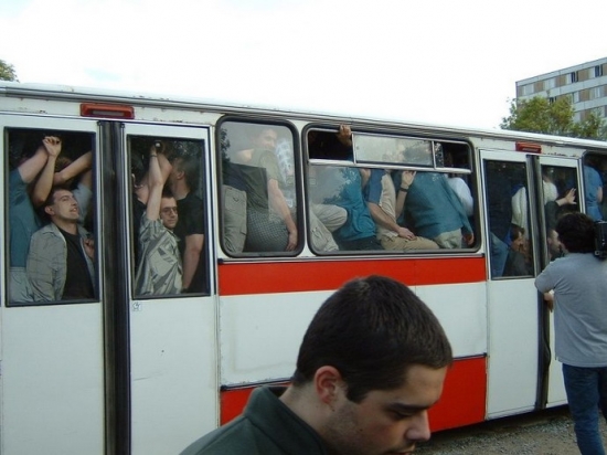 Crowded bus - Really funny pictures collection on picshag.com