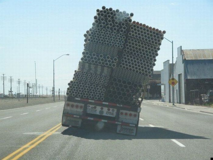 Truck tipping over - Really funny pictures collection on picshag.com